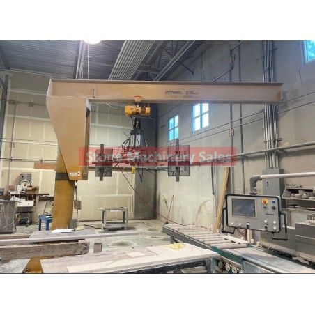 Gorbel 2 ton Jib Crane 16' Reach & Hoist